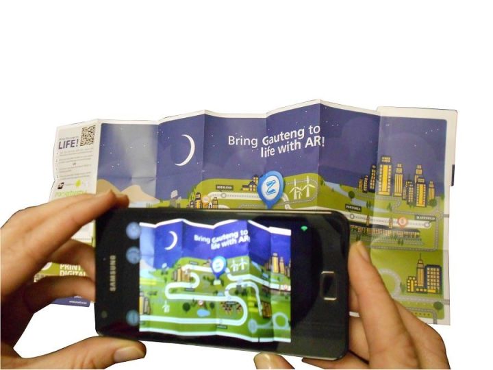 Daily Use of Augmented Reality – Five examples - cxocARd